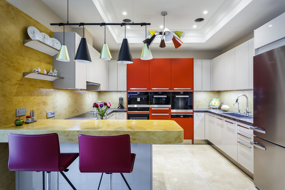 Life is Great with a G shaped Kitchen Layout