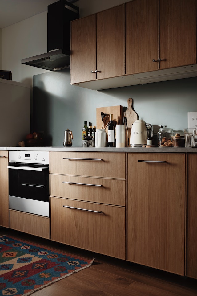 Instant Upgrade with Ready-Assembled Cabinets: No Hassles, No Stress!